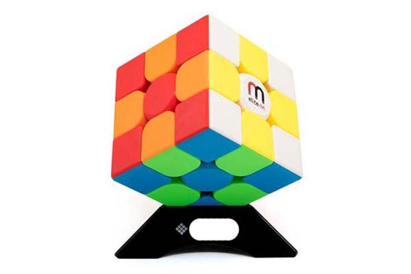 Rubik's Cube পৃথিবীর সবচেয়ে জনপ্রিয় পাজেল - TownStore